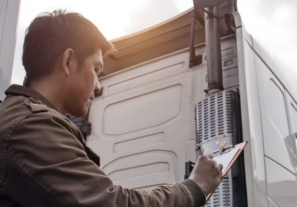 Commercial Vehicle Safety Alliance: What's Coming? | Foley RIG360 Truck